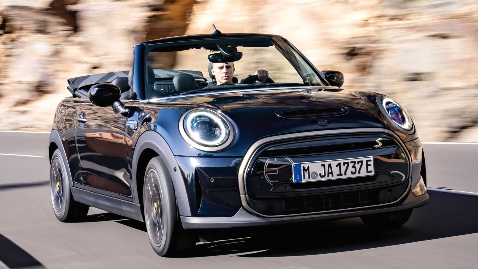 El Mini Cooper SE Convertible EV el primer Eléctrico descapotable de Mini