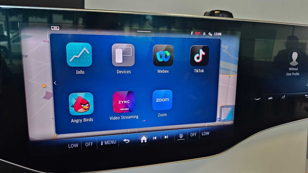 Mercedes MBUX de tercera generación de Mercedes con aplicaciones de Android
