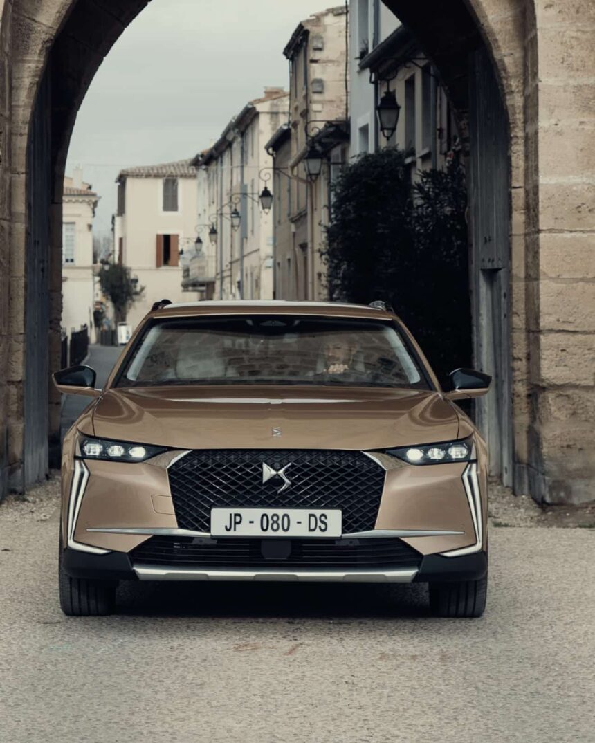 Nuevo DS 4: Descubre la tecnología innovadora y el diseño francés que llega al país