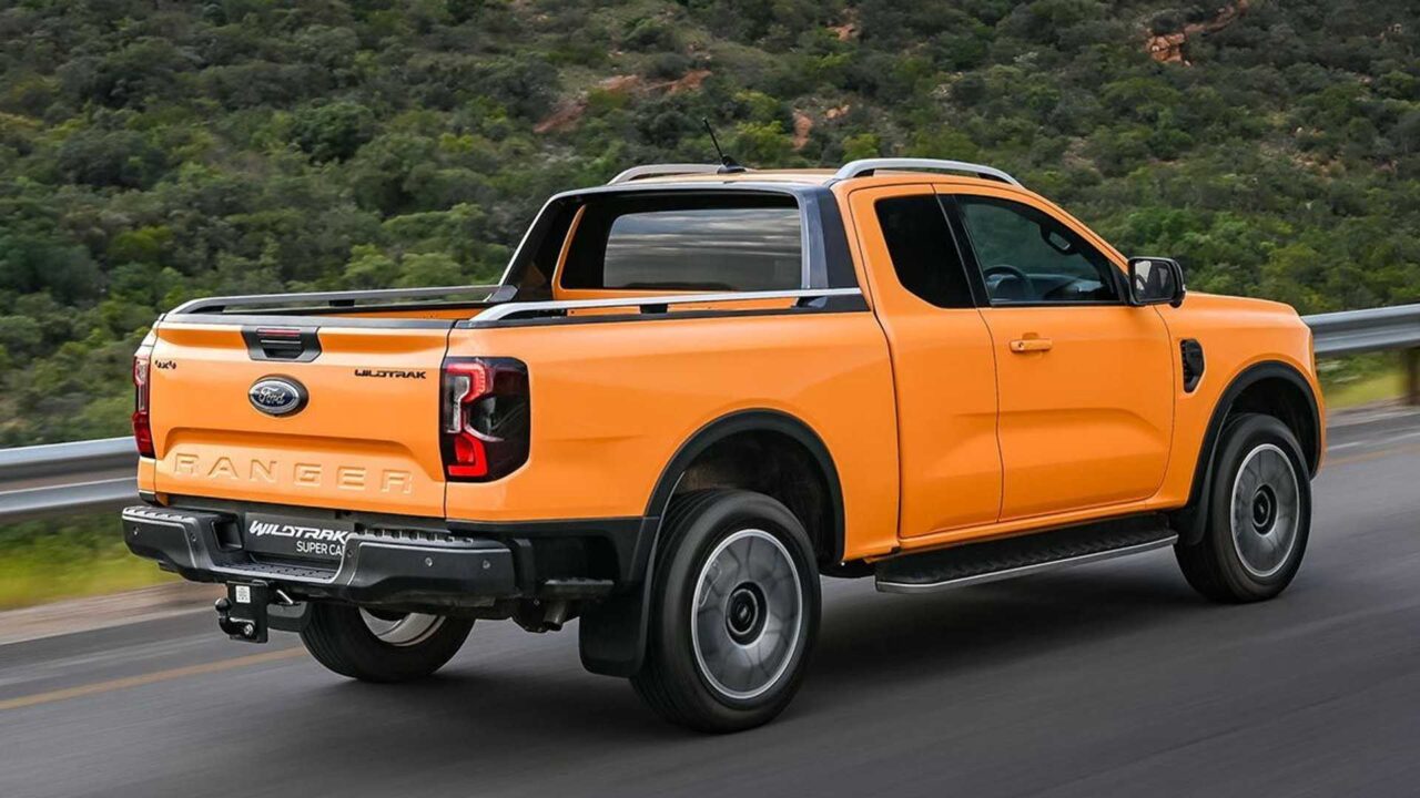 Nueva Ford Ranger 2023 Supercab - La Ranger con cabina y media