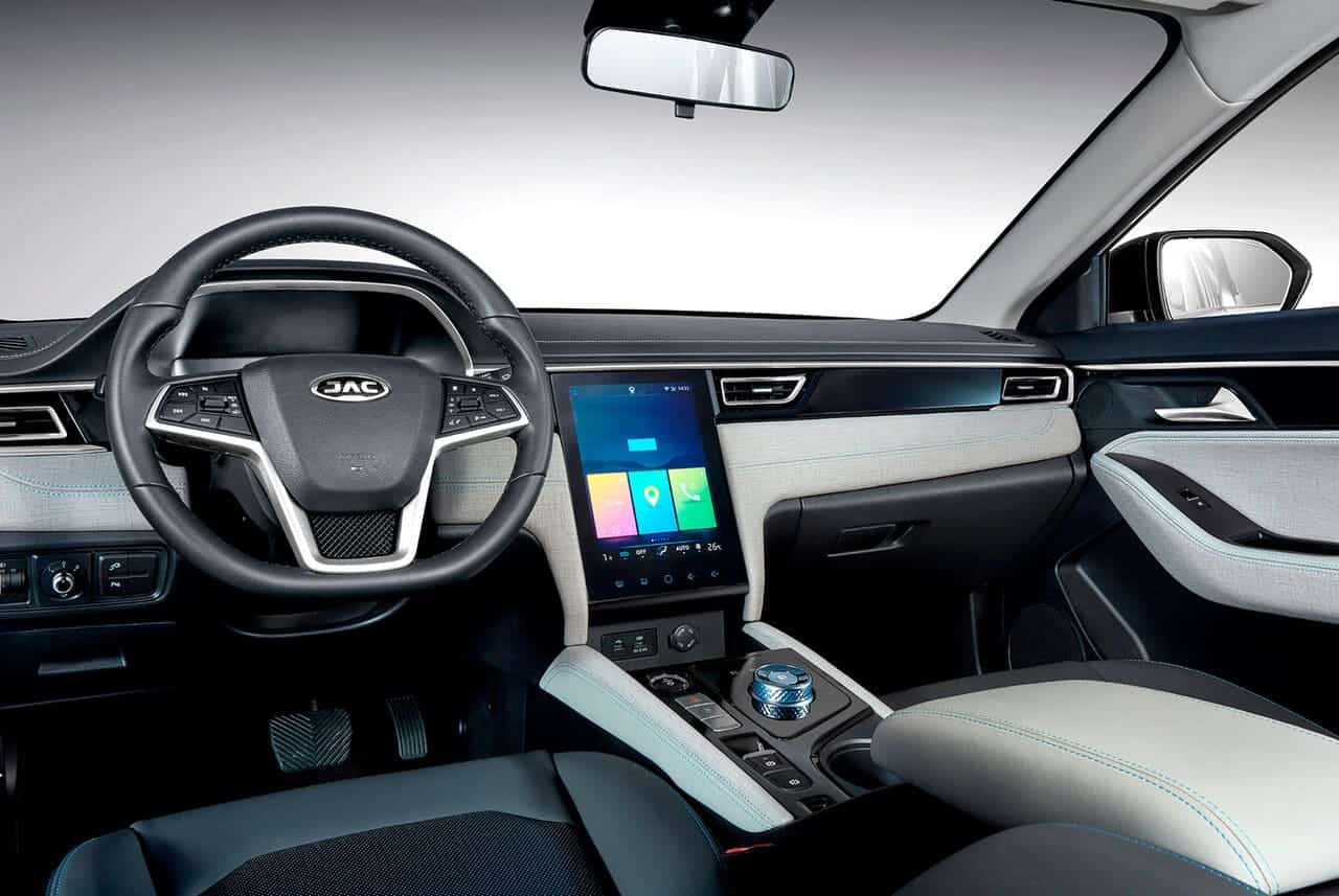 ᐅ JAC EJ7 Revoluciona El Mercado De Los Sedanes Eléctricos En El País