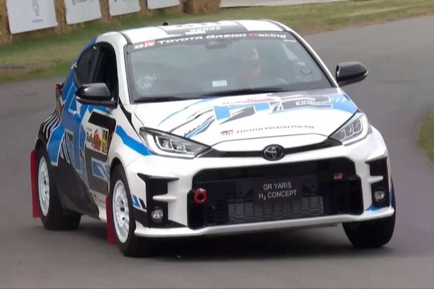 Toyota y Rowan Atkinson impulsa el uso del hidrógeno en un Toyota GR ...