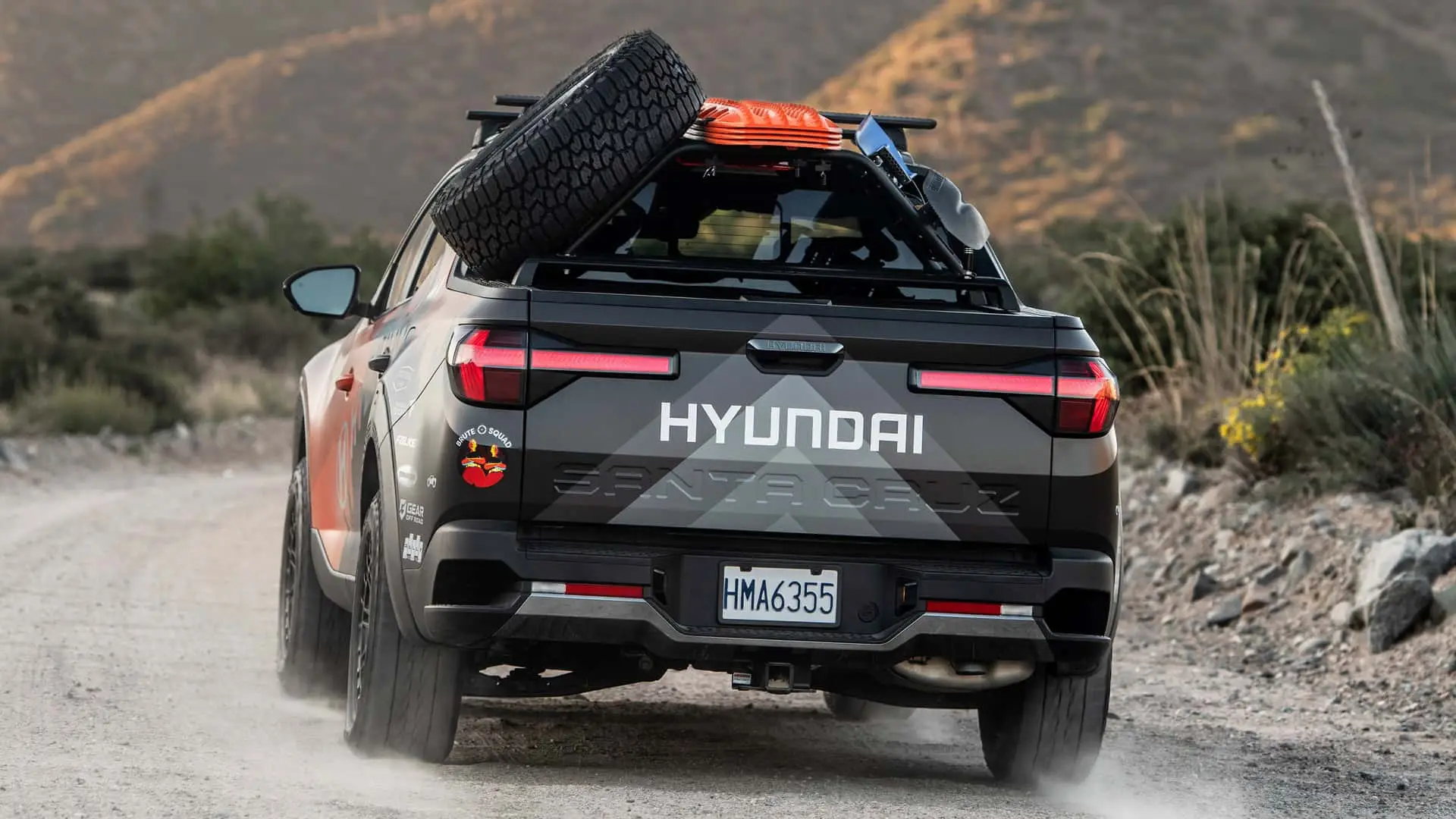 Hyundai Santa Cruz: De Camioneta Urbana a Monstruo del Desierto Rebelle ...