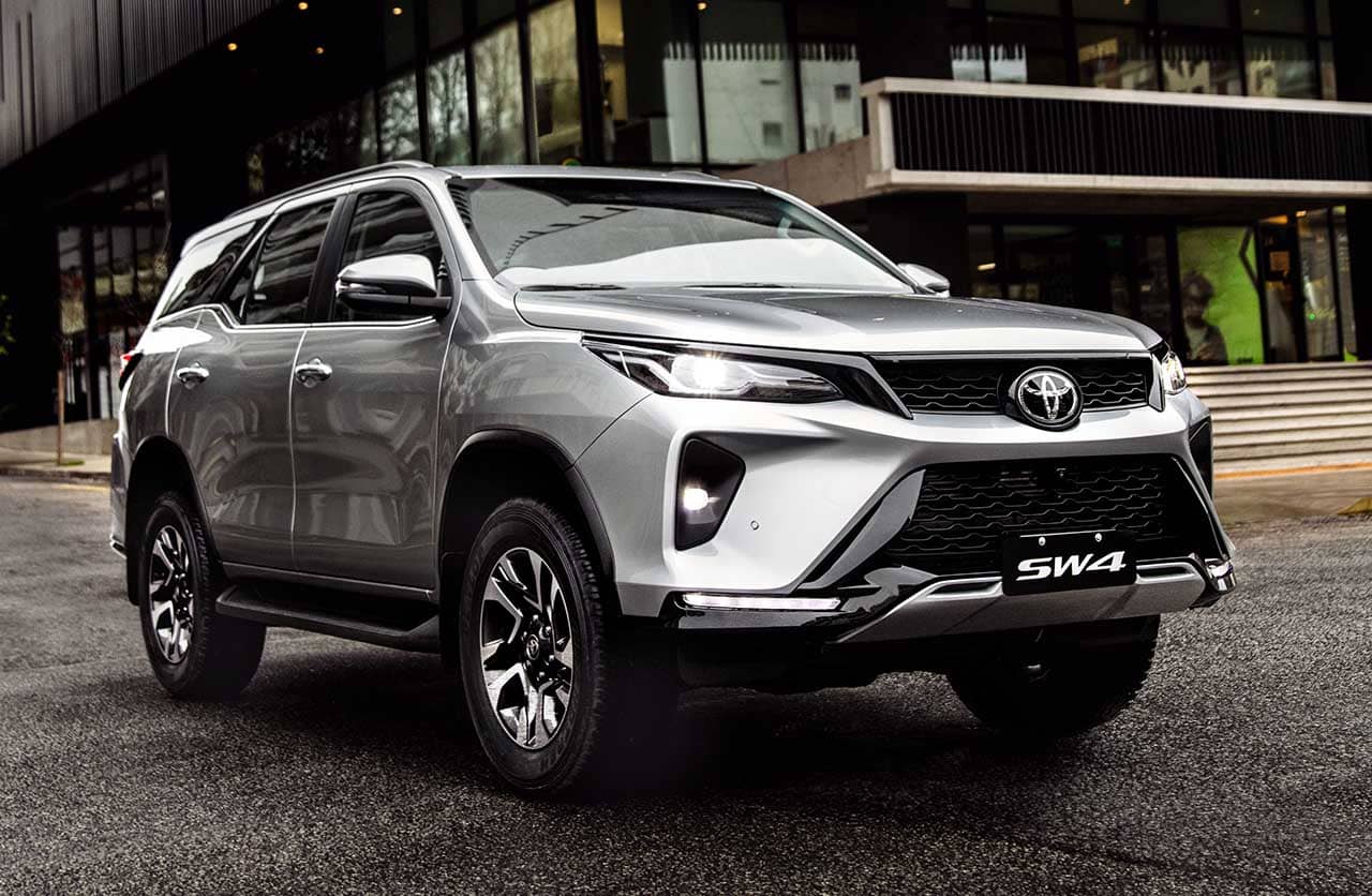 ᐅ Toyota Fortuner SW4 2024: Novedades Y Características
