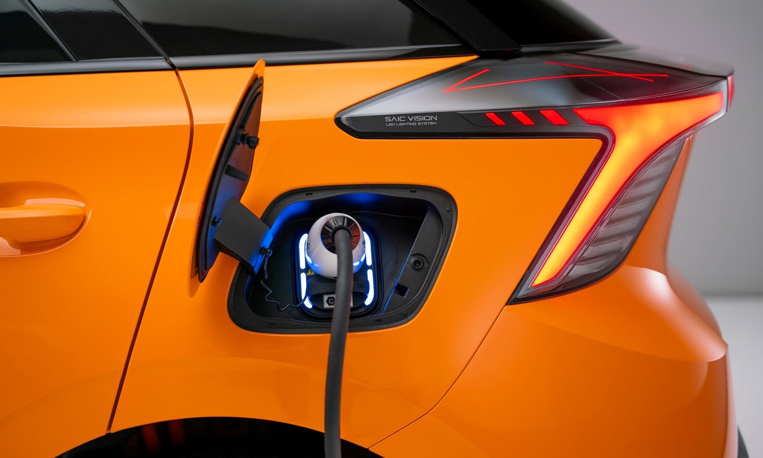 MG 2: El Vehículo Eléctrico que Desafía a Volkswagen