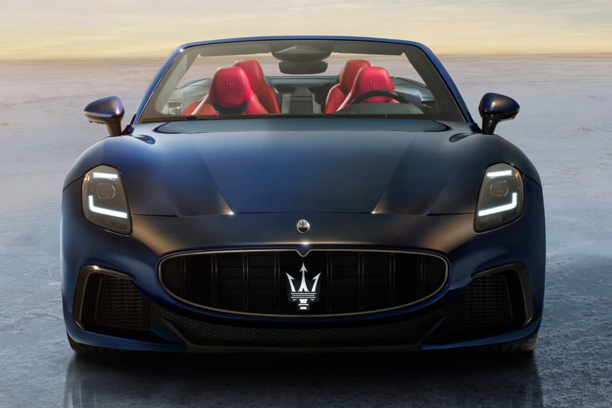 ᐅ El Maserati GranCabrio 2024: 542 Caballos De Puro Placer A Cielo Abierto