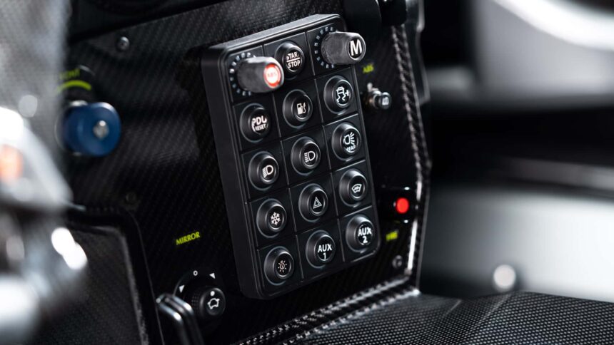 Aston Martin Vantage GT4: Fusión Perfecta de Velocidad y Elegancia