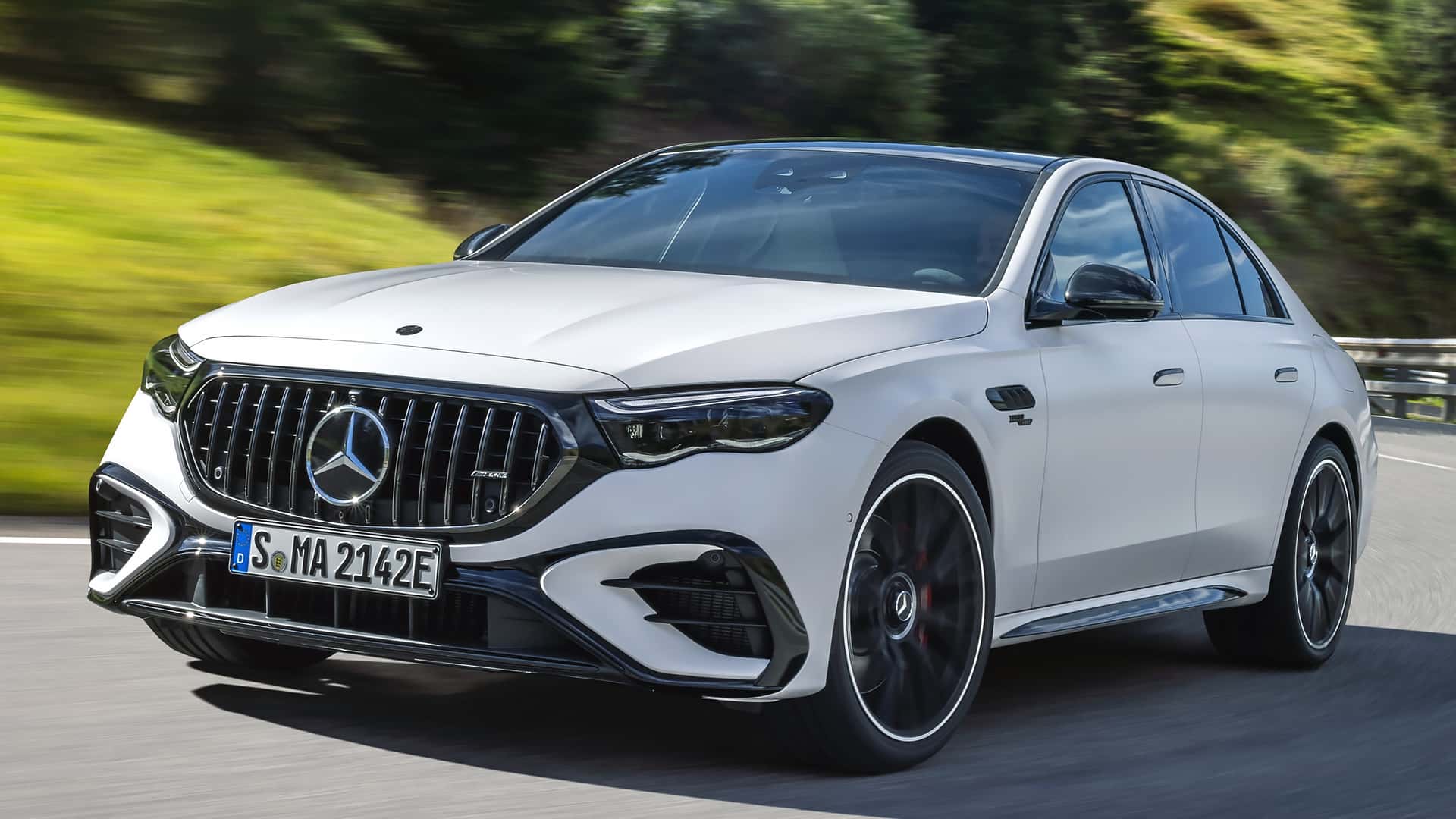 ᐅ Mercedes-AMG E53 Híbrido 2024: Potencia Y Eficiencia En Armonía