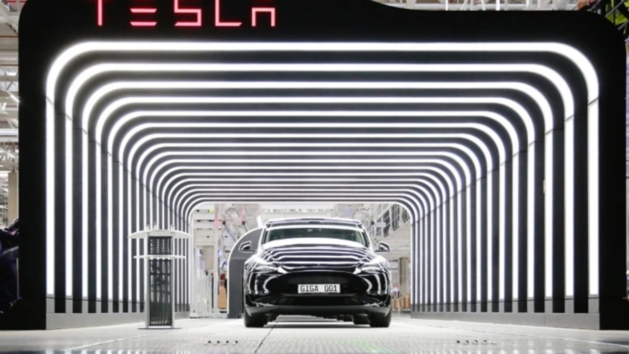 El Futuro Esta Aquí: El Robotaxi de Tesla Llegaría pronto según Musk