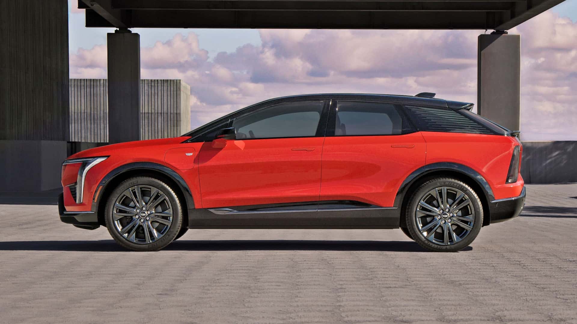 Cadillac Optiq 2025: El SUV Eléctrico Compacto con Promesas de ...