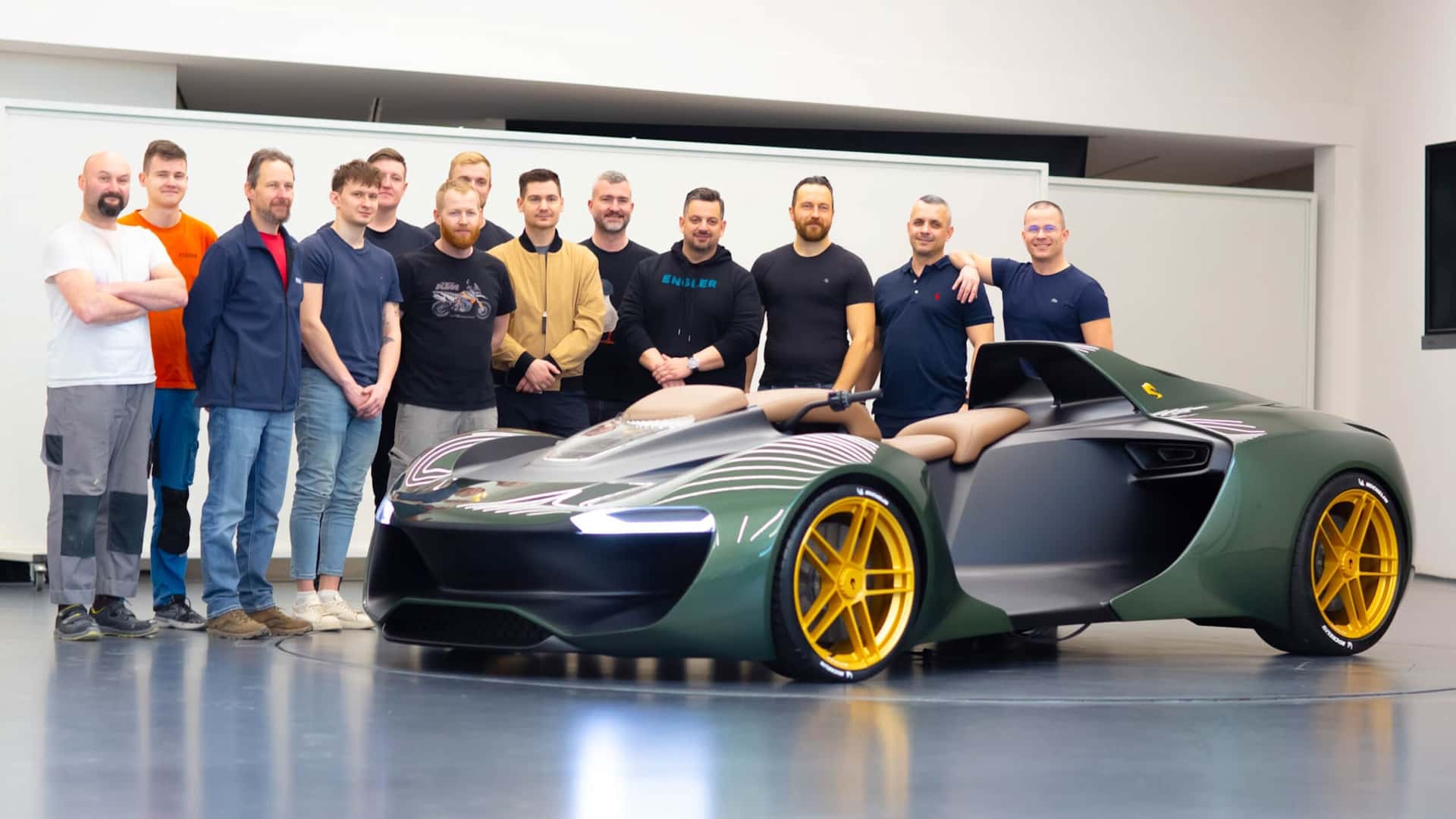 ᐅ Engler V12: Un ATV Que Desafía Los Límites Del Poder Y La Velocidad