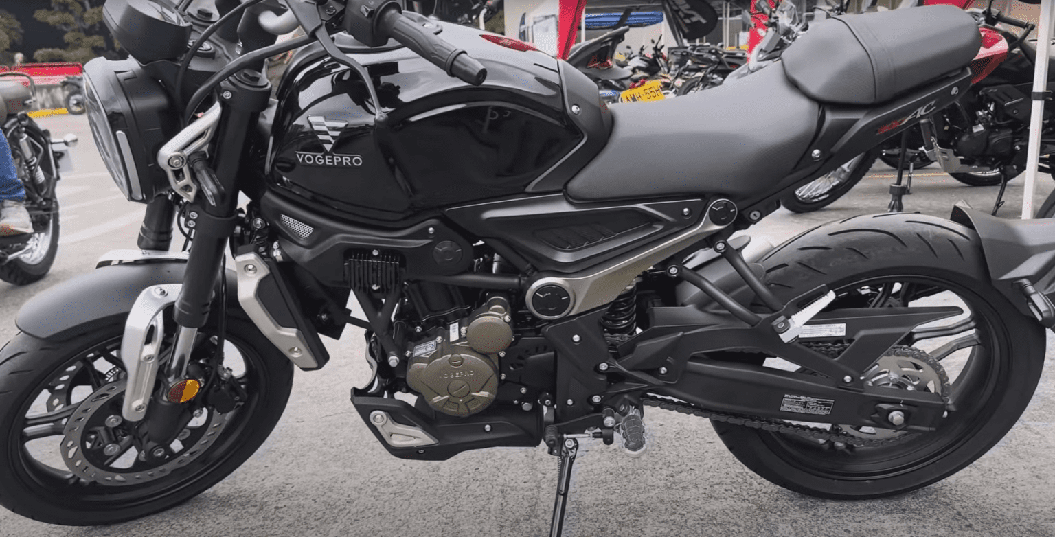 ᐅ Nueva AKT Voge Pro 300AC