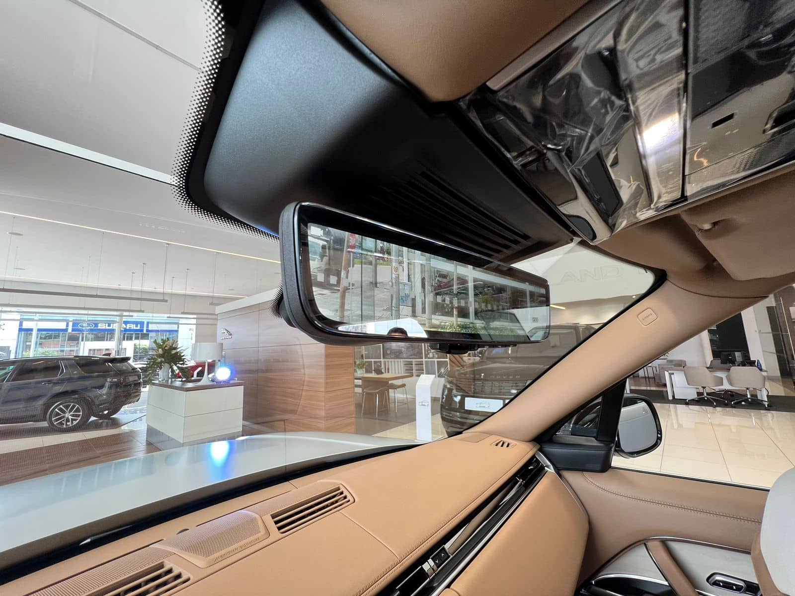 ᐅ Range Rover SV: El Lujo Moderno Es El Colombia