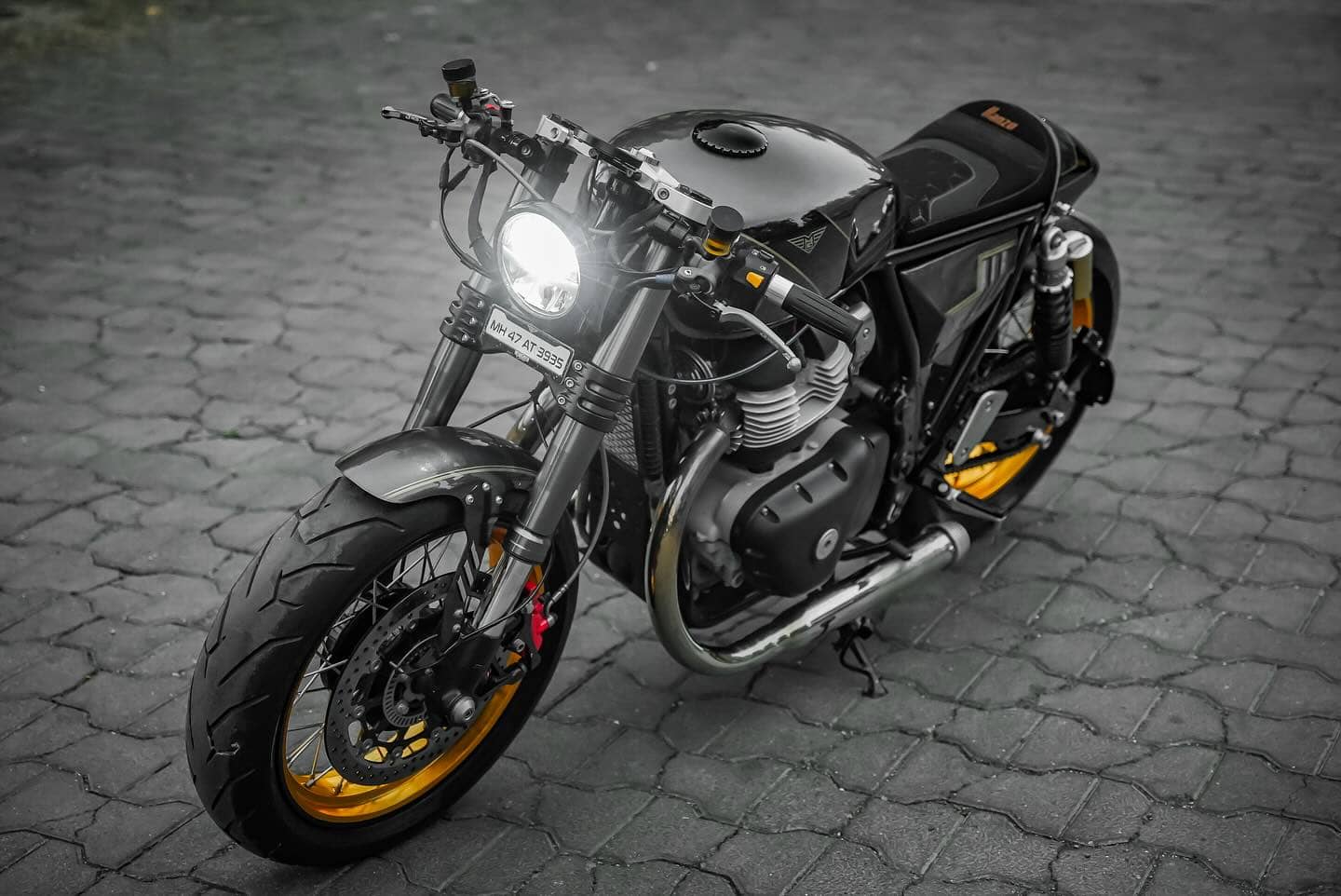 ᐅ Royal Enfield INT650 Hanzo: Una Nueva Perspectiva A La Interceptor
