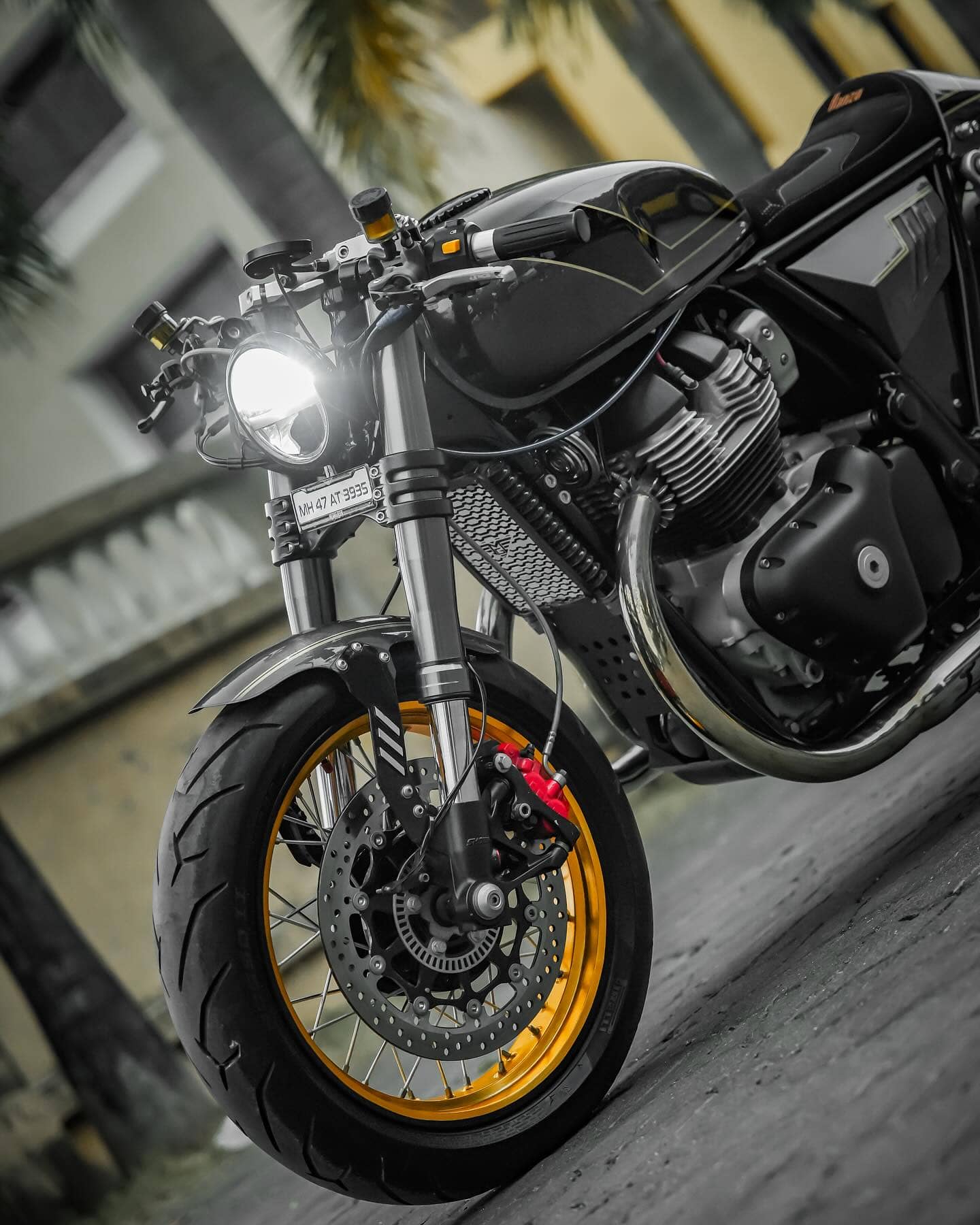 ᐅ Royal Enfield INT650 Hanzo: Una Nueva Perspectiva A La Interceptor