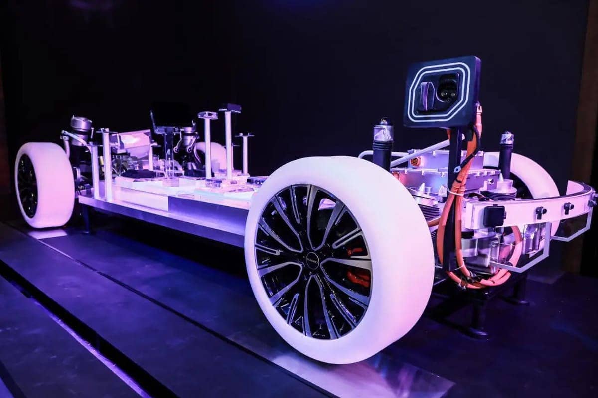 ᐅ Luxeed S9: De La Mano De Chery Y Huawei, El Nuevo Competidor Del ...