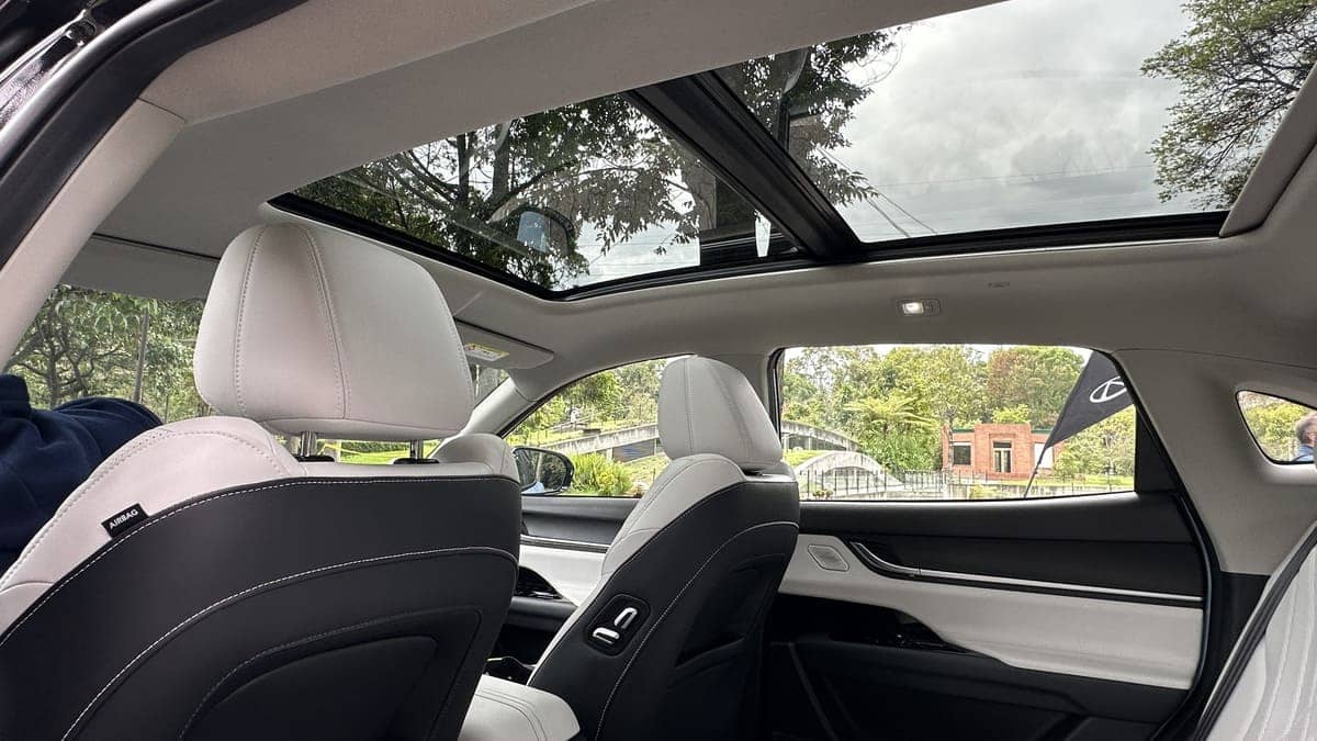 Chery eQ7: La SUV Eléctrica Llega a Colombia Precio y Características