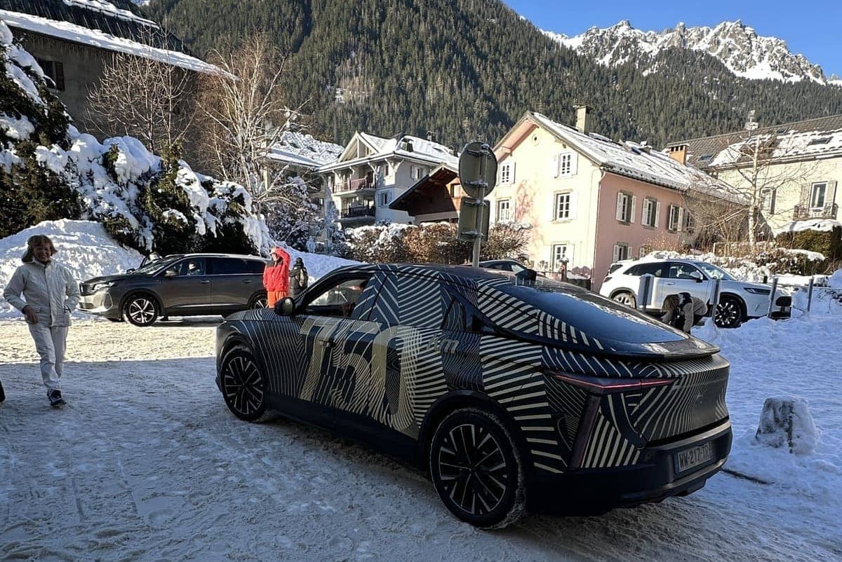 ᐅ DS Nº8: El Crossover Premium Con 750 Km De Autonomía Precios Y Detalles