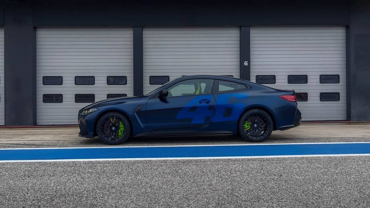 ᐅ BMW M4 VR46: El Exclusivo Homenaje a Valentino Rossi en su 46º Cumpleaños