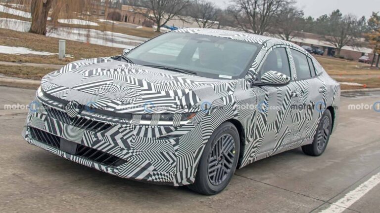 Nuevo Sedán Nissan en Camino: ¿Nuevo Sentra 2026 o Altima 2026